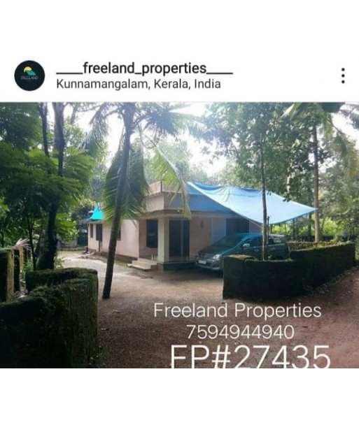 10 Cent Land 2 BHK House Kunnamangalam